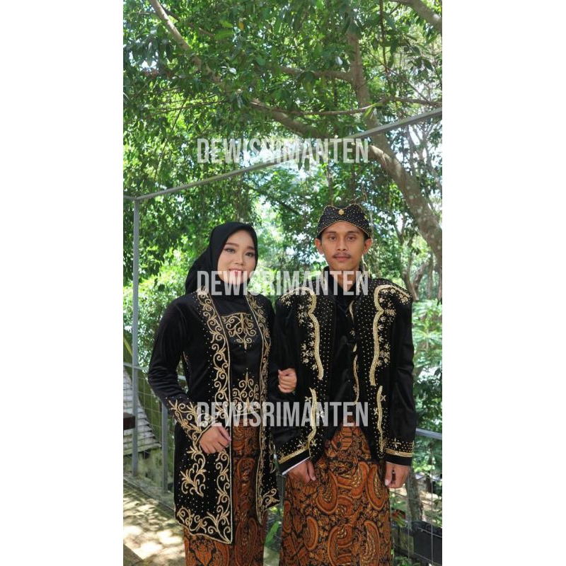 Jual Kebaya bludru kutubaru Payet+beskap solo bludru payet | Shopee ...