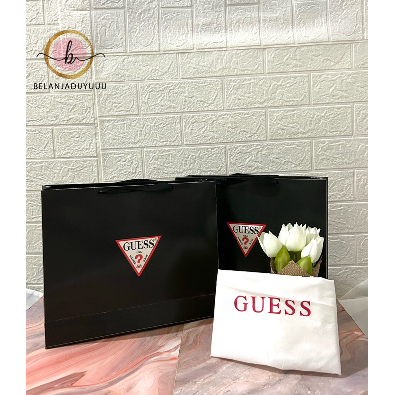 Jual Paper Bag Guess Pembungkus Kado Ukuran Medium ( Ready Stock JKT ...
