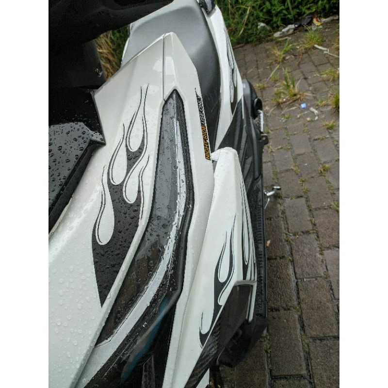 Jual Striping transparan honda vario led 125 150 api membara sticker ...