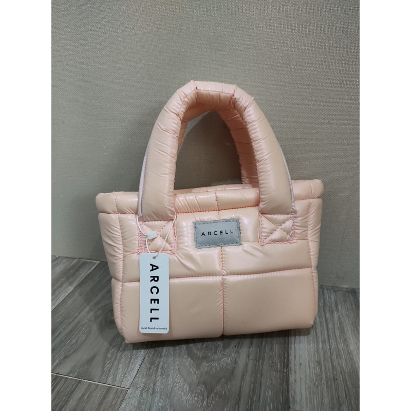 Jual PUFFY KAREN HOLOGRAM - ARCELL l Tas Selempang Wanita | Shopee ...