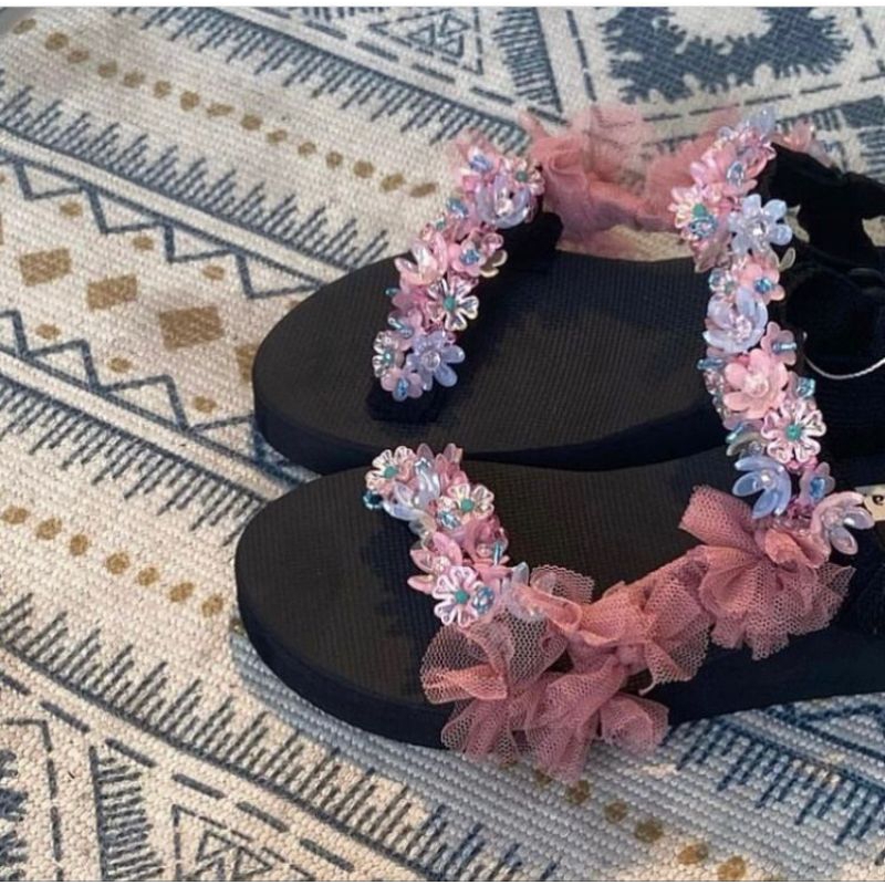 Jual Daisy Sandals Sendal Tali Wanita Beads Tulle Manik Mote Garden ...