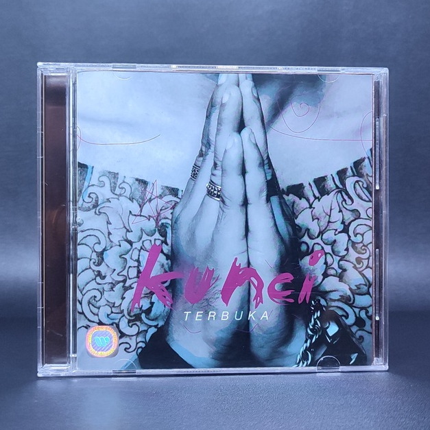 Jual CD KUNCI BAND - TERBUKA & 1=SAMA ( CD ORIGINAL ) | Shopee Indonesia