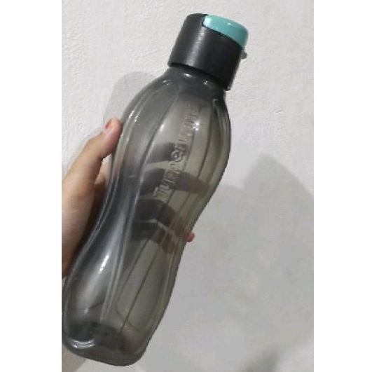 Jual Botol Minum Tupperware 750ml ( Hitam / Lime ) | Shopee Indonesia