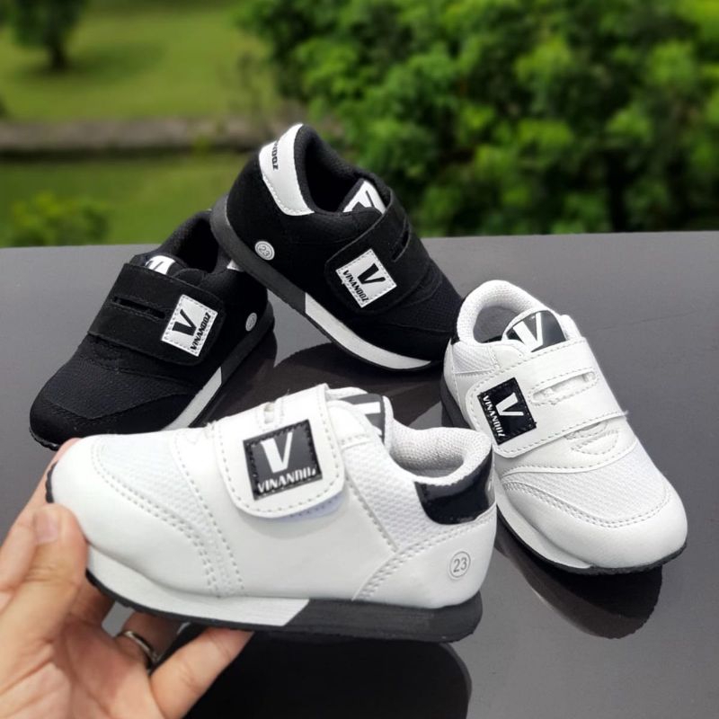 Jual Sepatu Sneaker Anak Unisex Laki dan Perempuan, Umur 1 2 3 4 5 6 ...