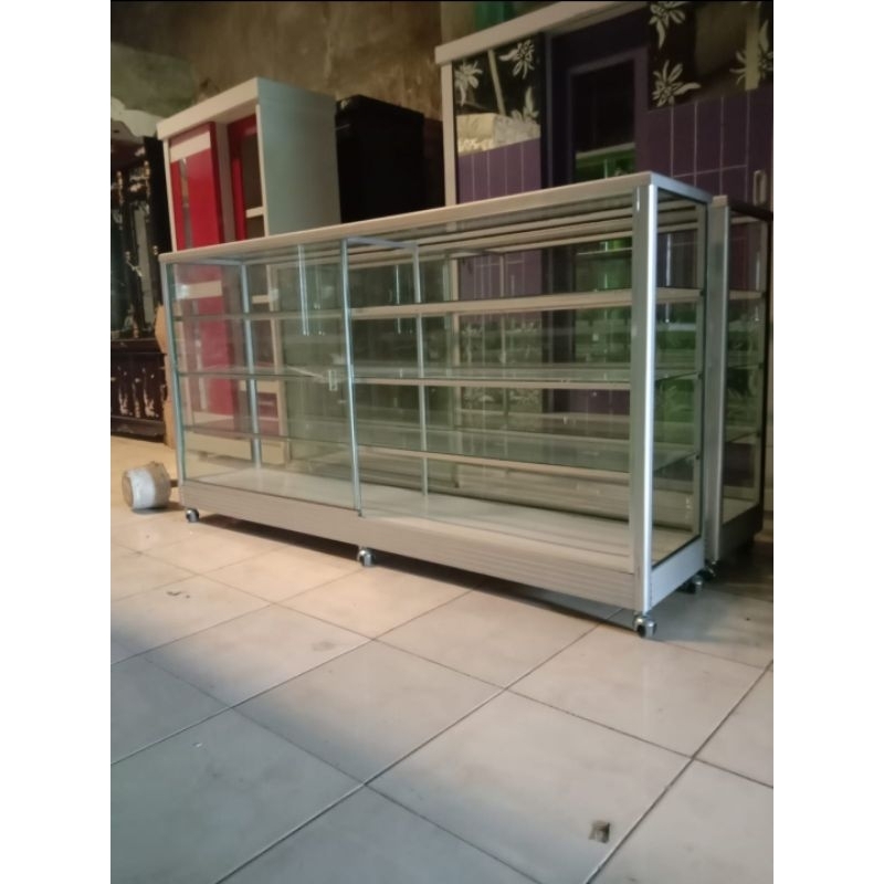 Jual Etalase Kaca 2 meter Custom | Shopee Indonesia