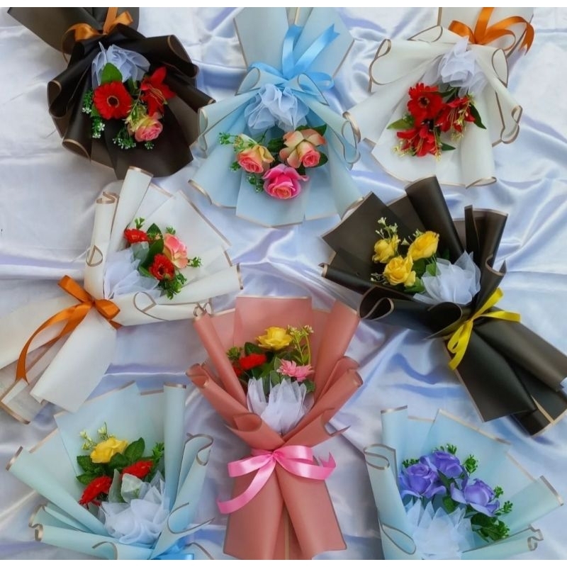Jual Small Flower Bouqet Buket Bunga Mawar Artificial Buket Wisuda ...
