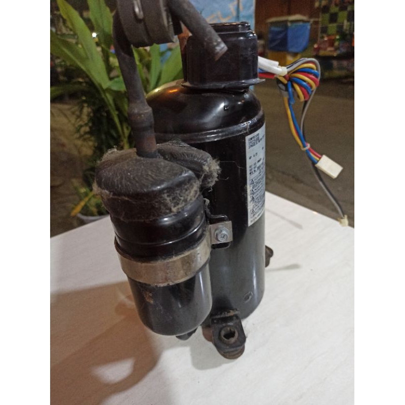 Jual Kompresor AC Daikin Inverter 1,5 pk R32 Normal Original Seperti ...