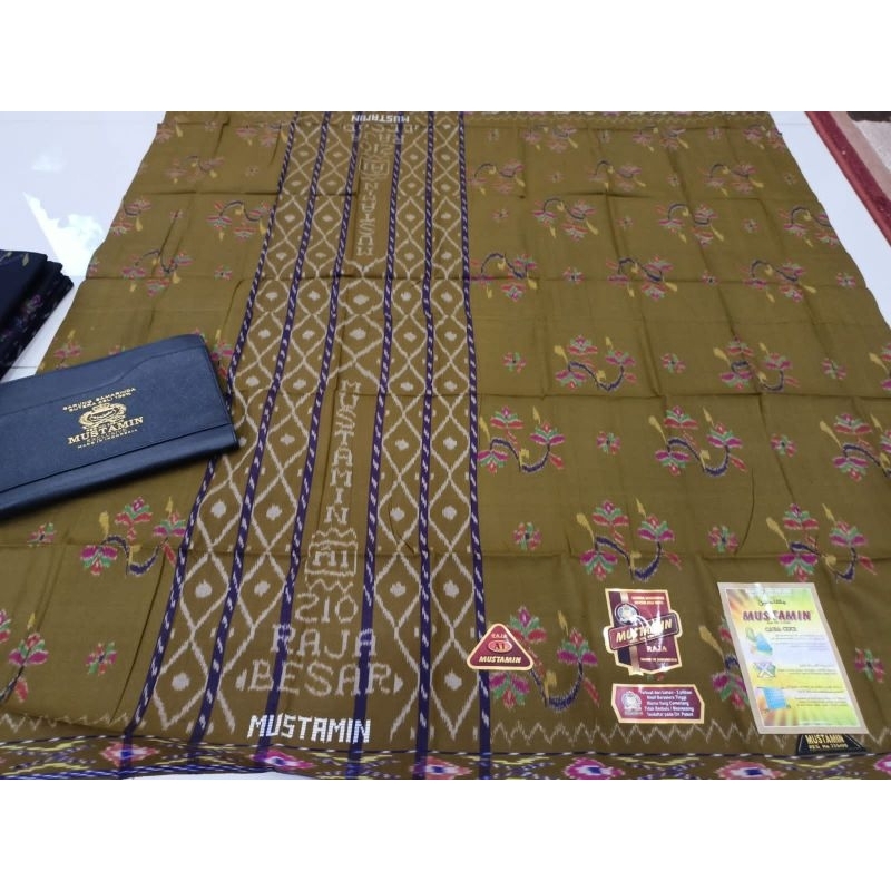 Jual Sarung Mustamin Raja Besar FuLL Sutra Lebih Bagus Dr Lamiri | Shopee Indonesia