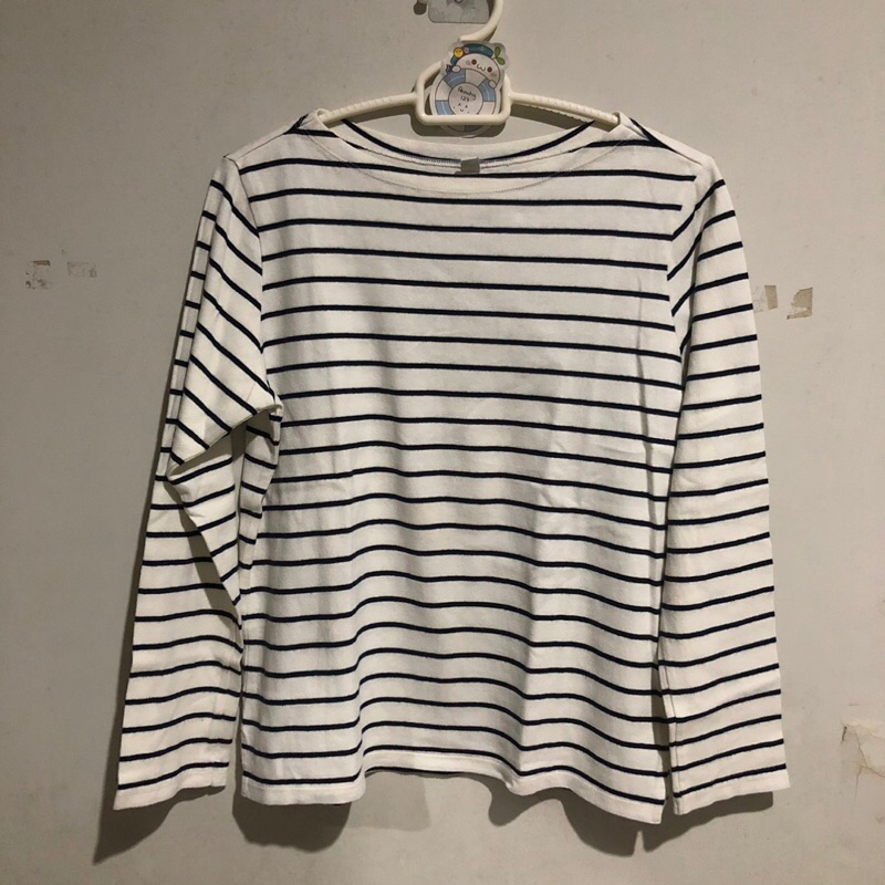 Jual [BOOKED] Uniqlo Garis-garis | Shopee Indonesia