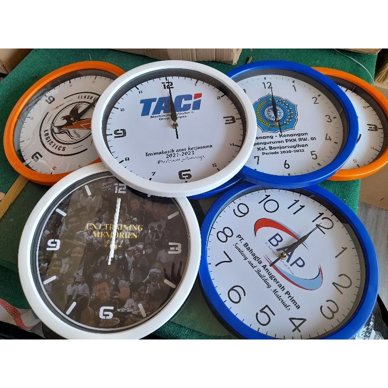 Jual JAM DINDING CUSTOM BANK BRI BANK BSI HADIAH PERNIKAHAN SOUVENIR ...