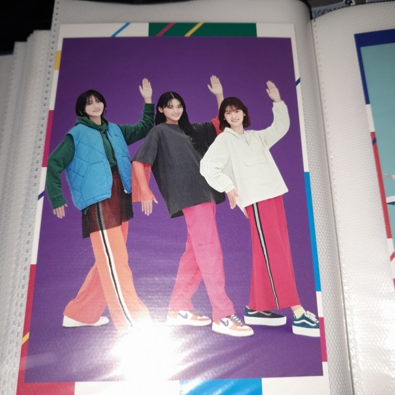 Jual Postcard Sakurazaka46 Yamasaki Ten, Habu Mizuho, Inoue Rina ...