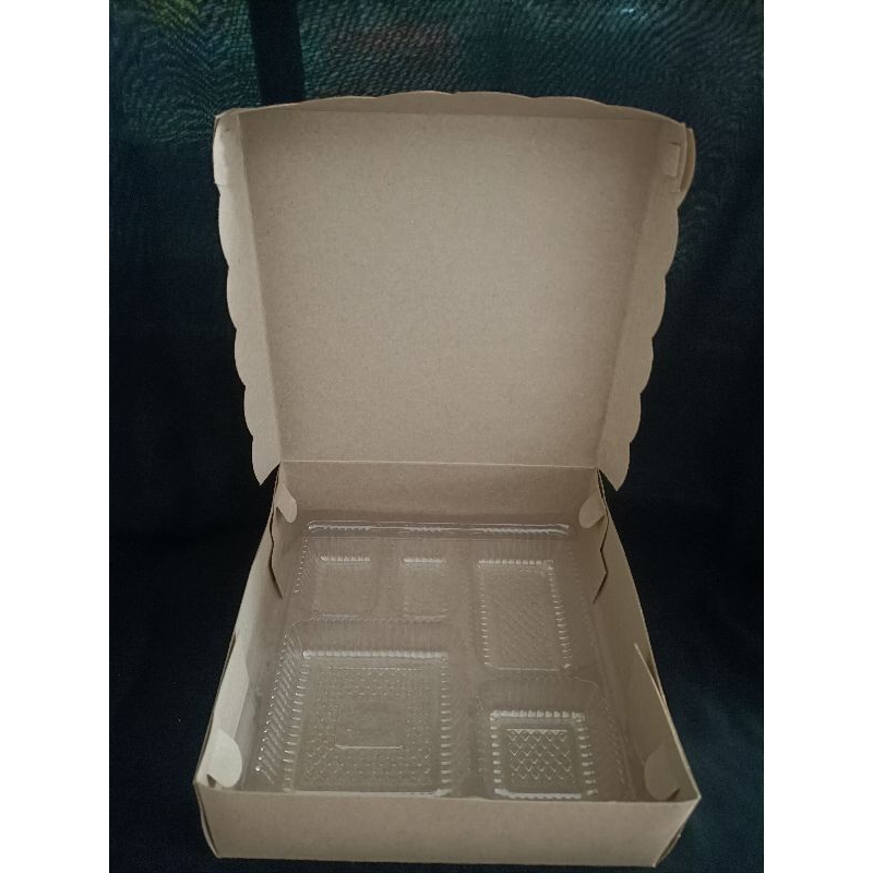 Jual DUS NASI KOTAK R10K + MIKA 5 SKAT ( 20 x 20 ) | Shopee Indonesia