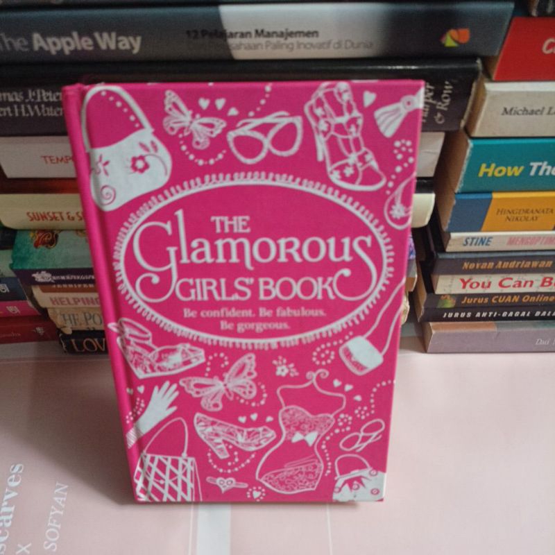 Jual Buku the glamorous girls book | Shopee Indonesia