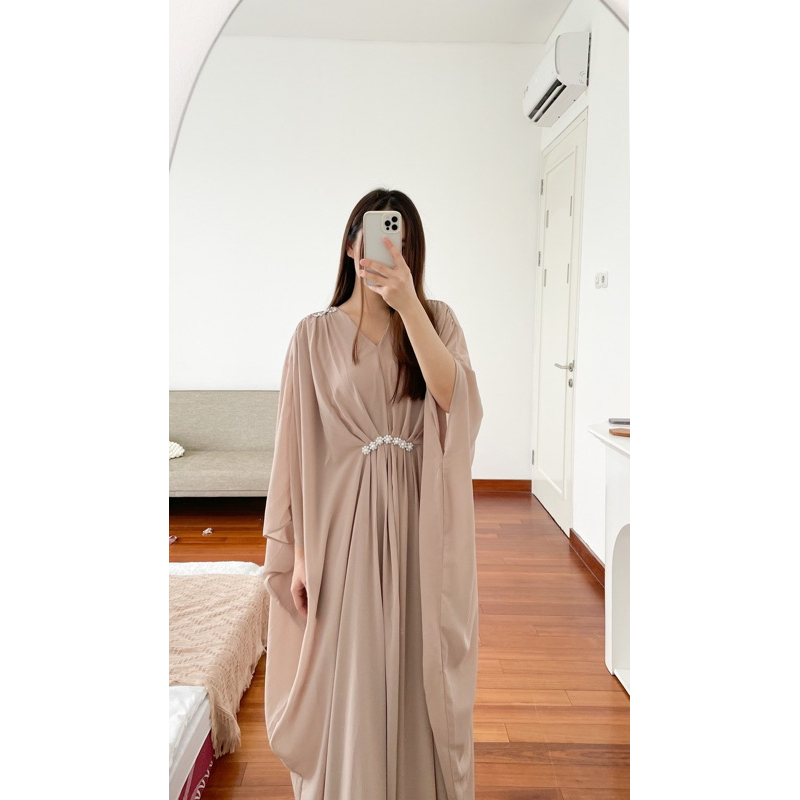 Jual chicchoc.id - saras kaftan dress | Shopee Indonesia
