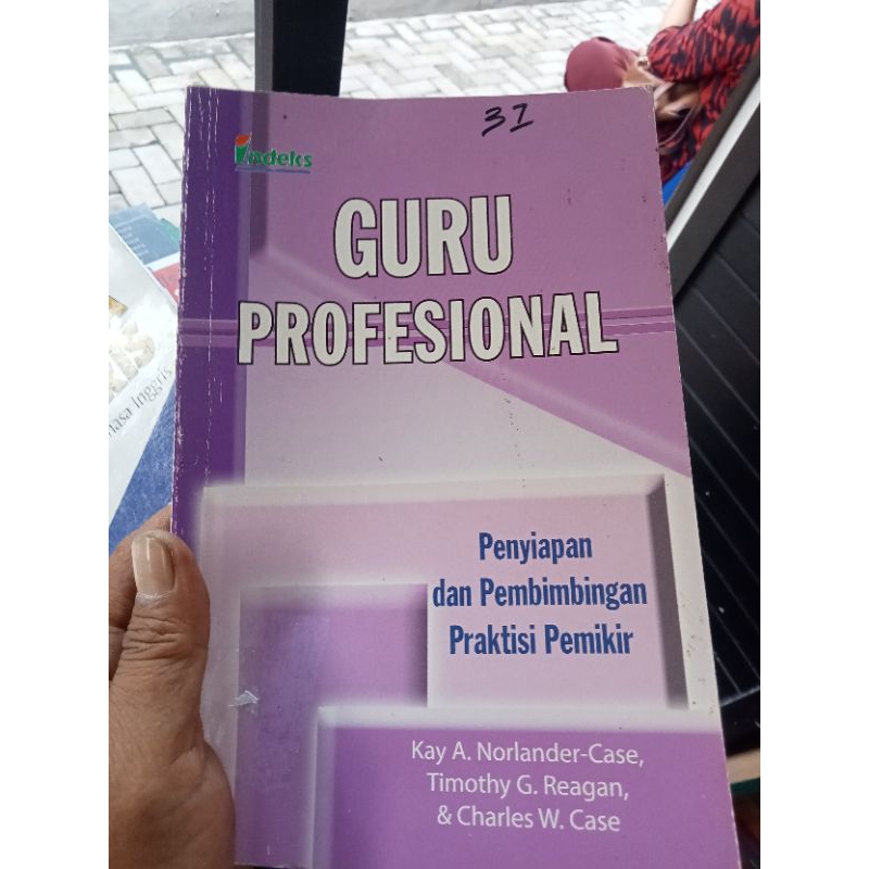 Jual buku guru profesional | Shopee Indonesia