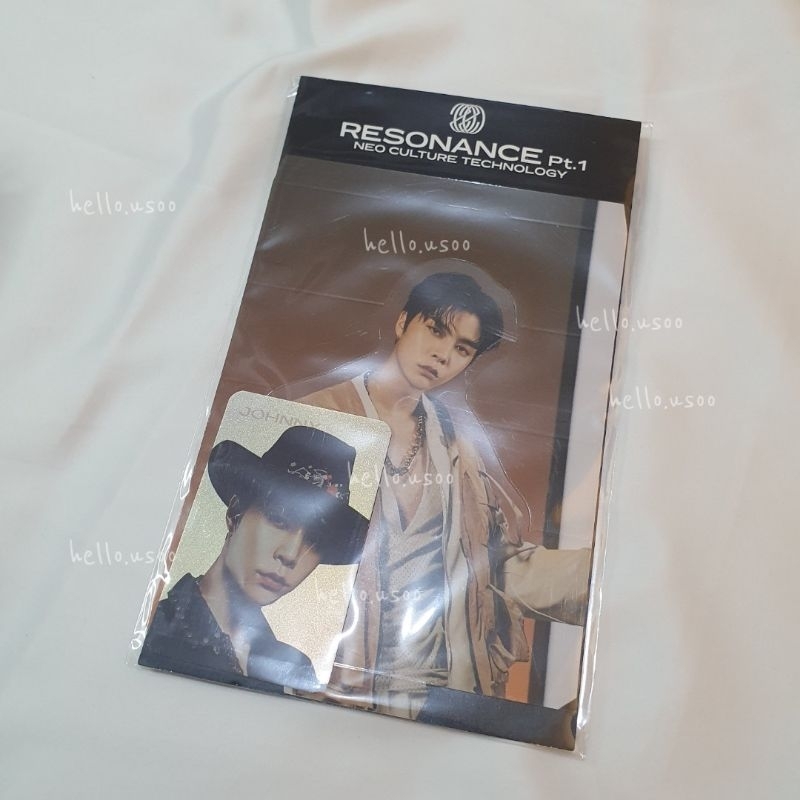 Jual NCT 2020 - Resonance Standee Holo Johnny | Shopee Indonesia