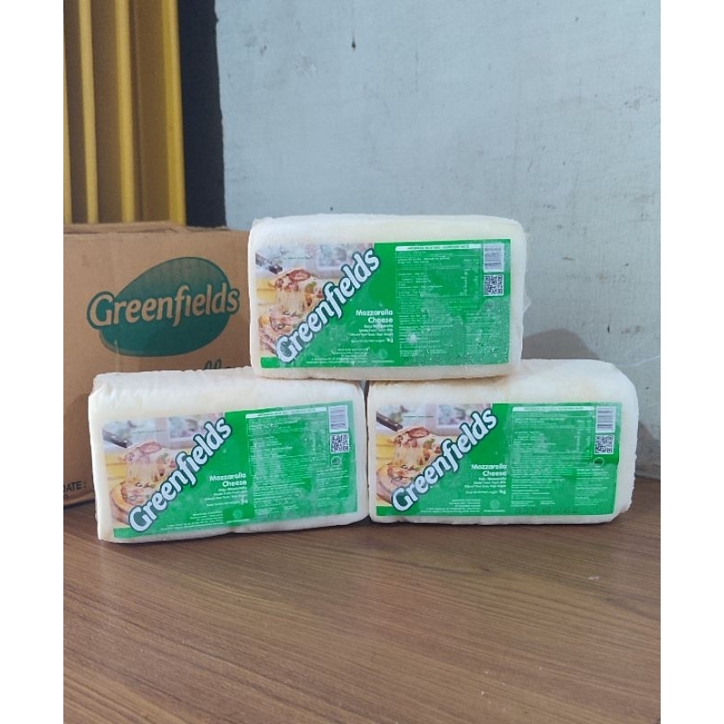 Jual KEJU MOZZARELLA GREENFIELDS 1KG | Shopee Indonesia