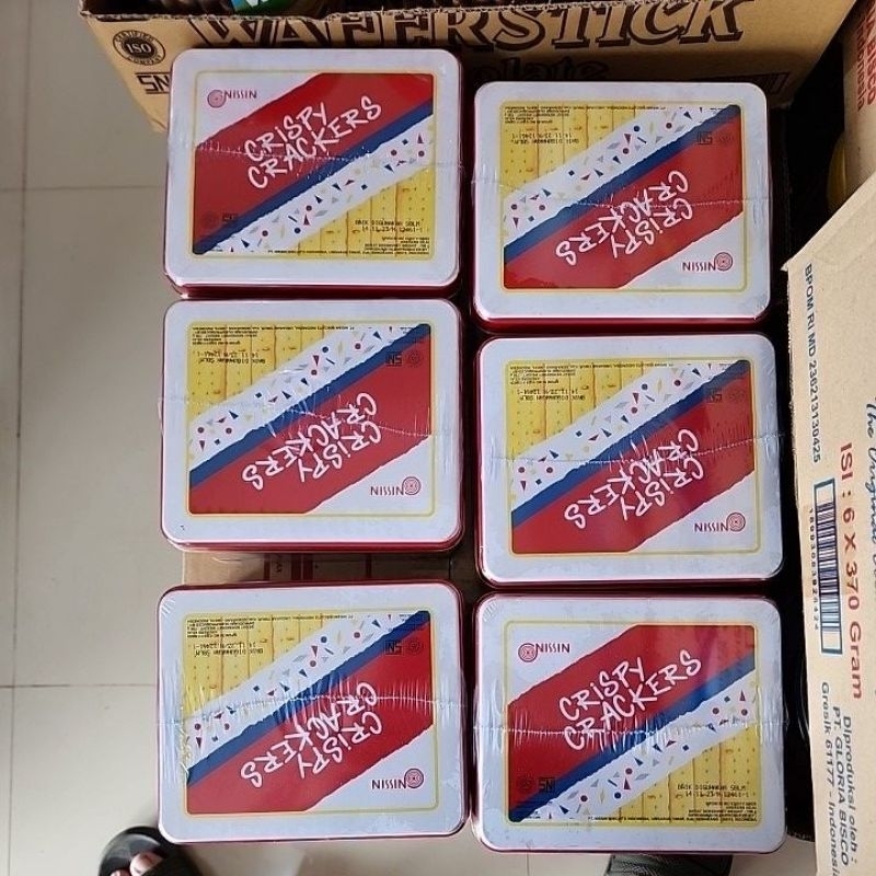 Jual Nissin Crispy Crackers Kaleng 750Gr | Shopee Indonesia