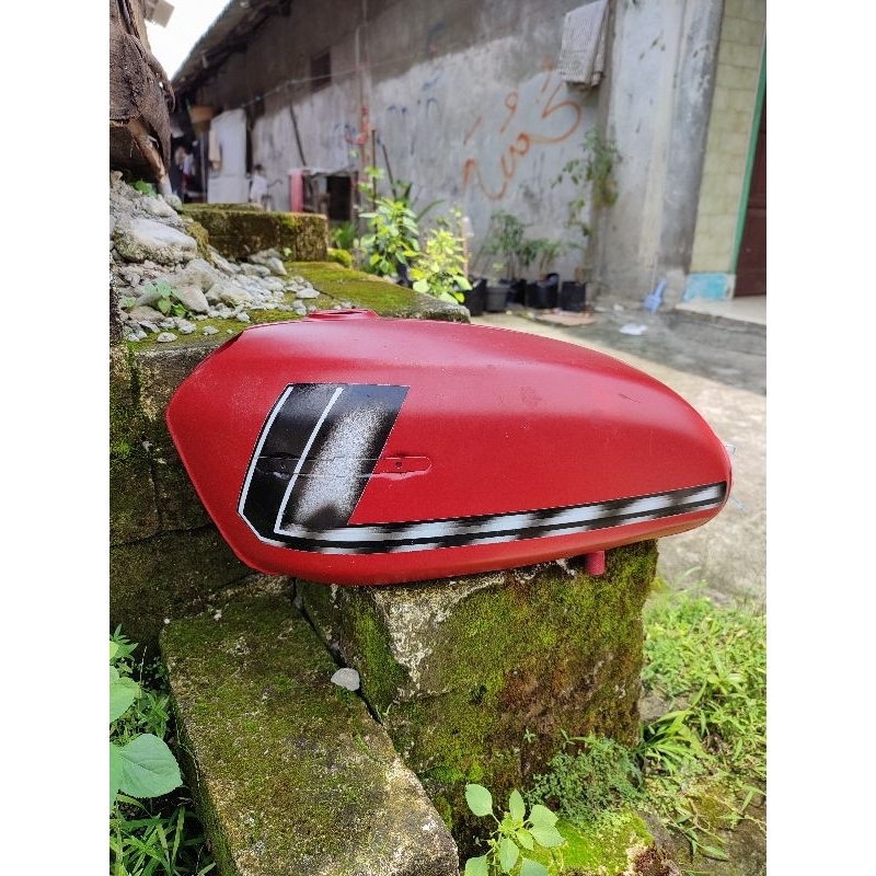 Jual tangki tengki cb 125 original copotan sudah repaint / tangki cb125 ...