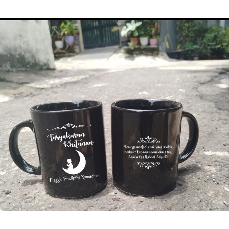 Jual mug keramik hitam custom sablon | Shopee Indonesia