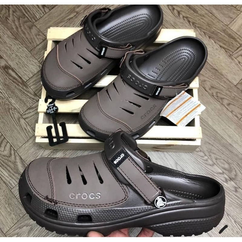 Jual Crocs Yukon leather Clog / Sandal Pria Crocs Yukon leather ...