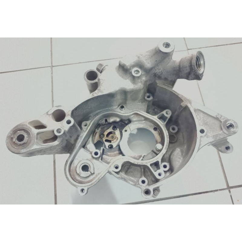 Jual krengkes rengkes kanan Vario lama Vario techno 110 karbu original ...