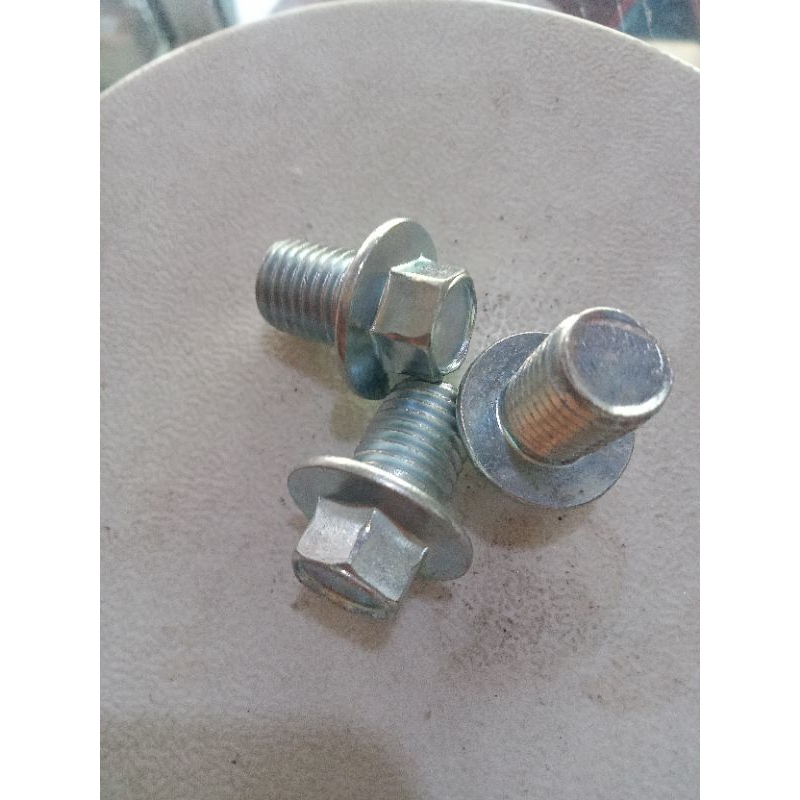 Jual baut tab oli matic beat Vario dan yamaha like ori | Shopee Indonesia