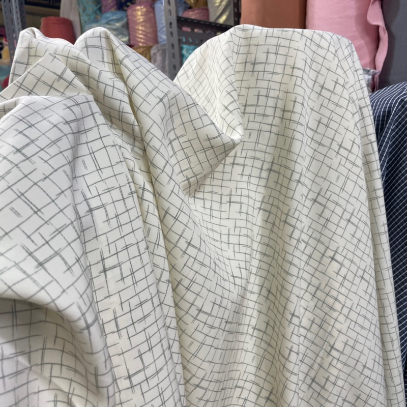 Jual kain polyster lembut jatoh (harga 1/2 mtr atau 50 cm) | Shopee ...
