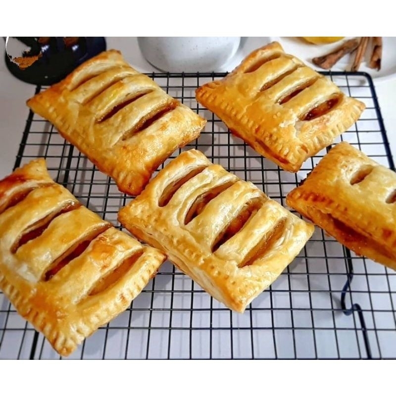 Jual (10pcs) KUE PASTRY CROISSANT RENYAH SIAP SAJI / CAMILAN KUE PASTRY ...