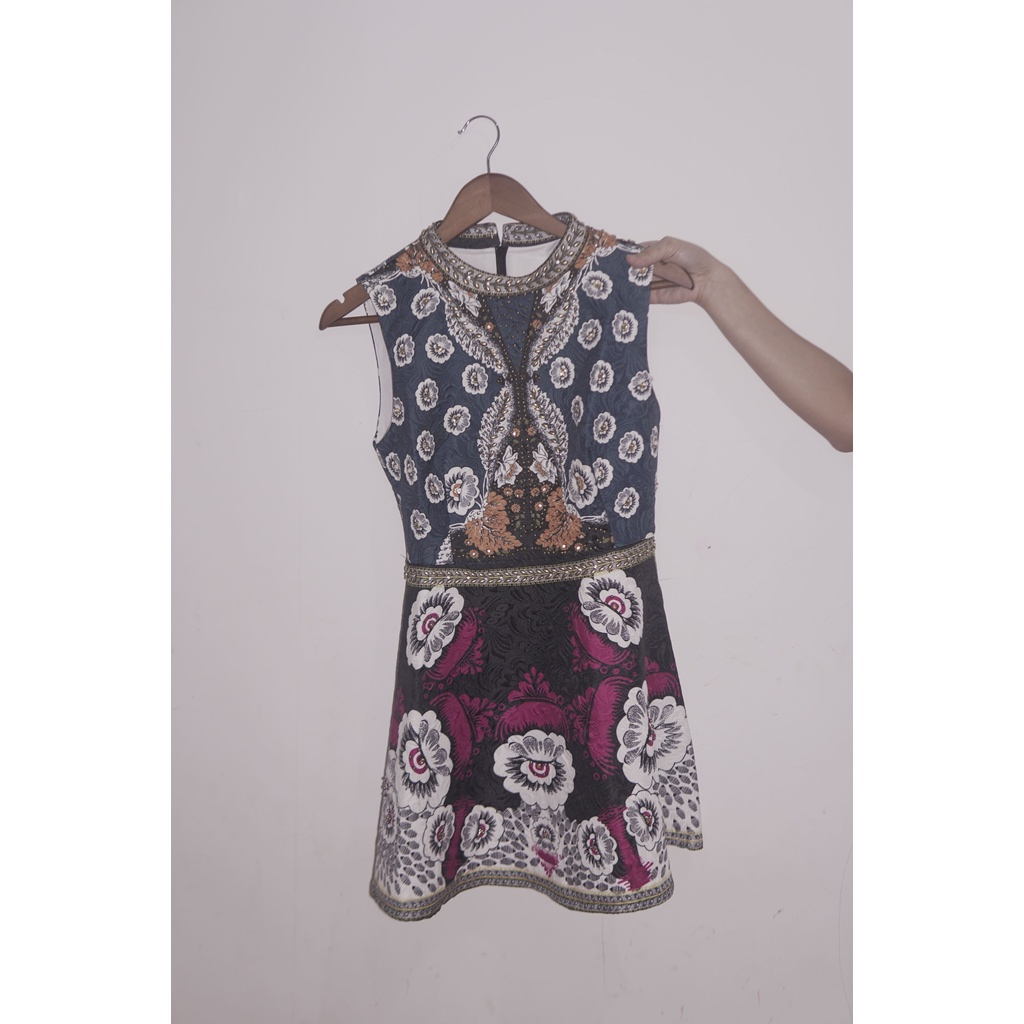 Jual Trifth Second Baju Dress Bekas Cantik | Shopee Indonesia