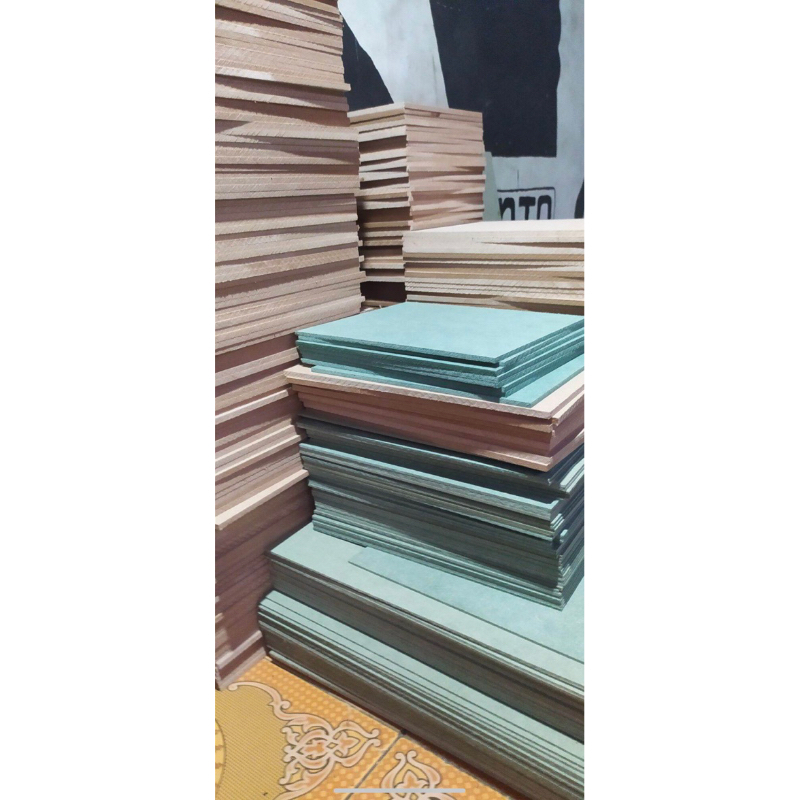Jual PAPAN MDF HIJAU HMR 40x60 8mm | Shopee Indonesia