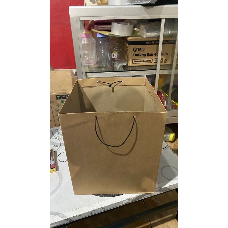 Jual (Paket 12 pcs)PAPER BAG 25X25X25 | paper bag kotak nasi | paper ...
