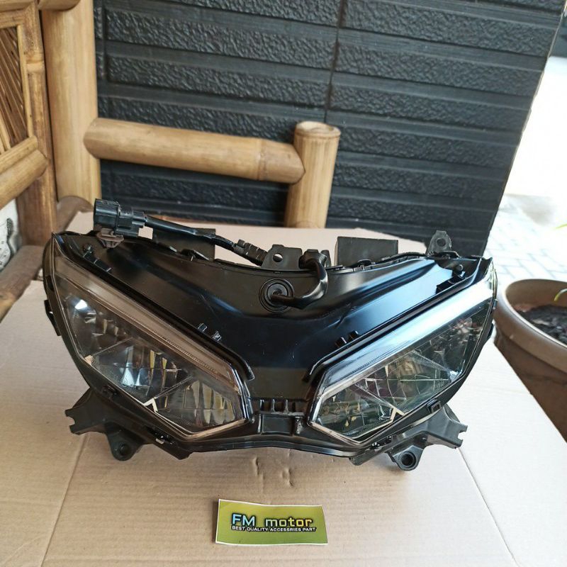 Jual HEADLAMP REFLEKTOR LAMPU DEPAN HONDA CBR 150 LED ORIGINAL | Shopee ...