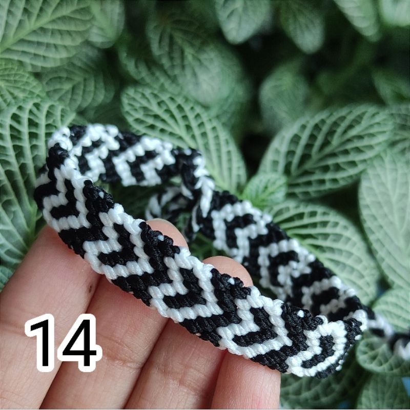 Jual Macrame bracelet / gelang macrame - heart | Shopee Indonesia