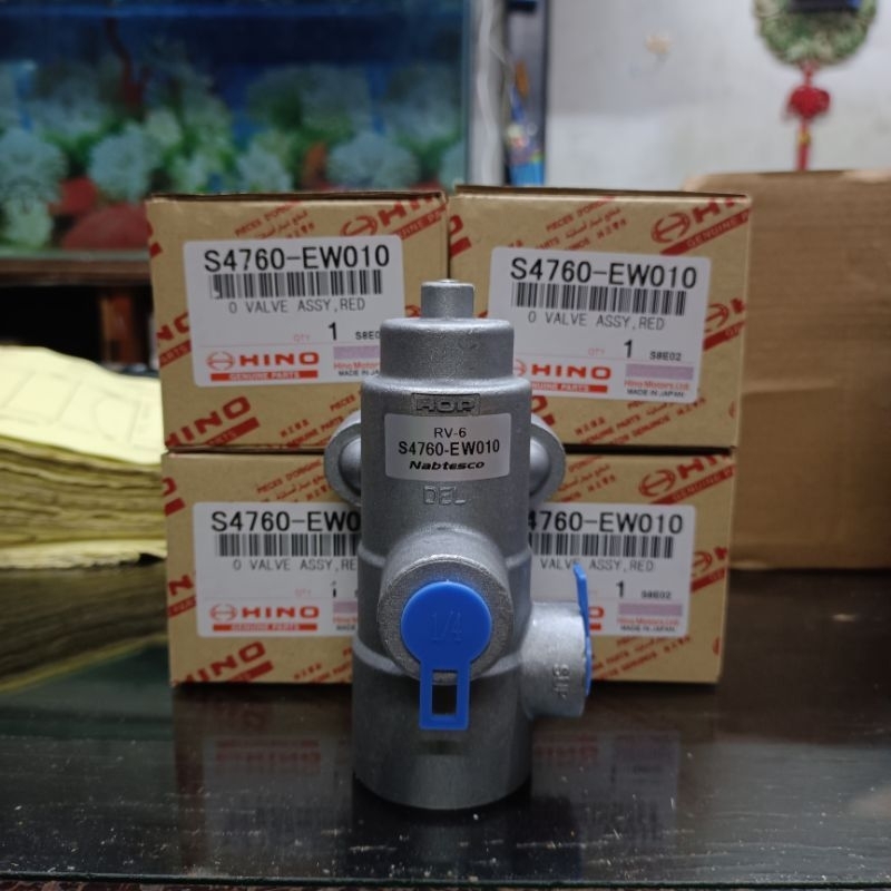 Jual AIR GOVERNOR HINO 500 REDUCING CHECK VALVE ORIGINALENGINE JO8E ...