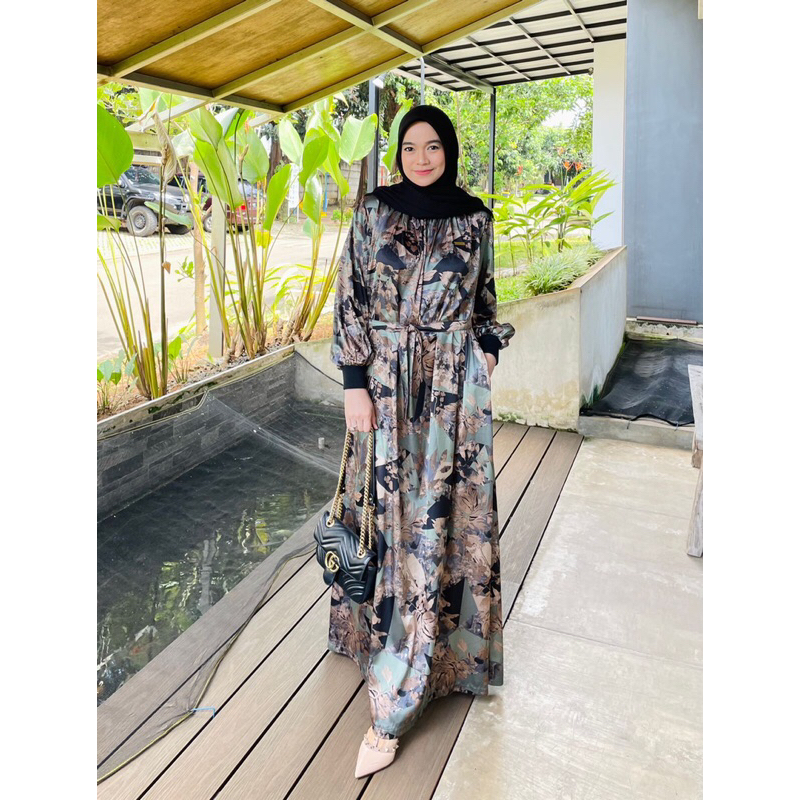 Jual gamis armany silk gamara dress MERK NS | Shopee Indonesia