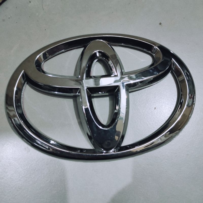 Jual lambang emblem logo bumper grill gril grille depan / belakang mobil toyota 12 cm 13 cm 14 ...