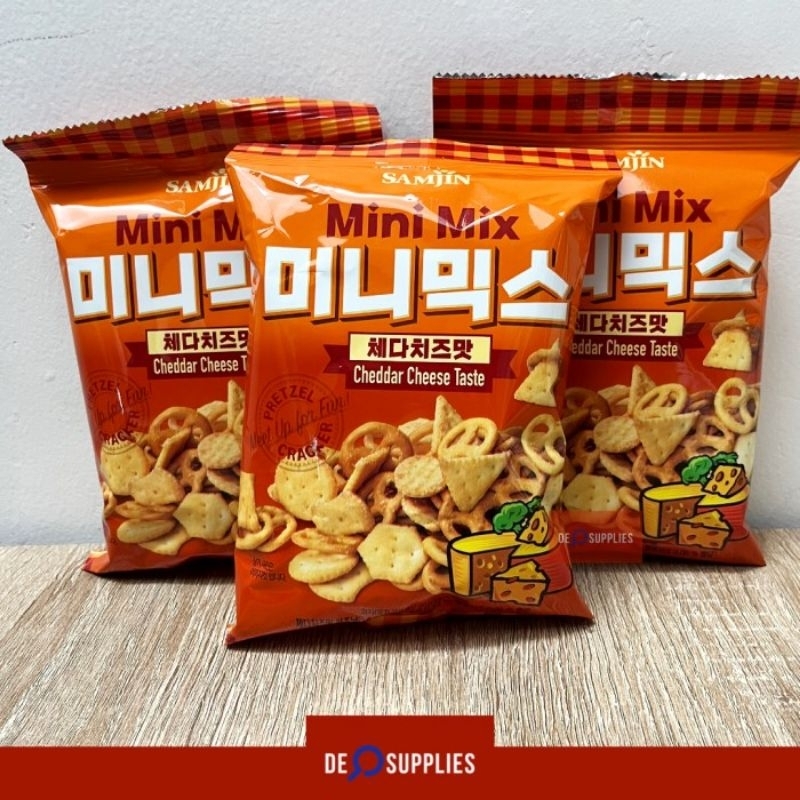 Jual Pretzel Mini Mix Cheddar Cheese Samjin 65gr - Snack Cemilan Korea ...