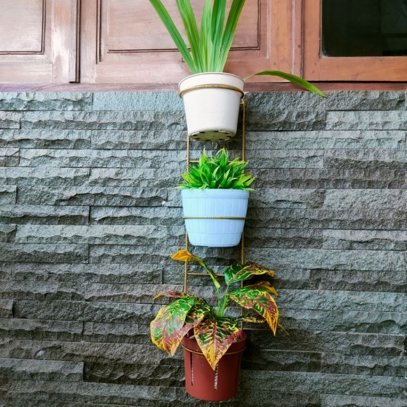 Jual Rak pot gantung model lurus isi 3 pot saat live | Shopee Indonesia