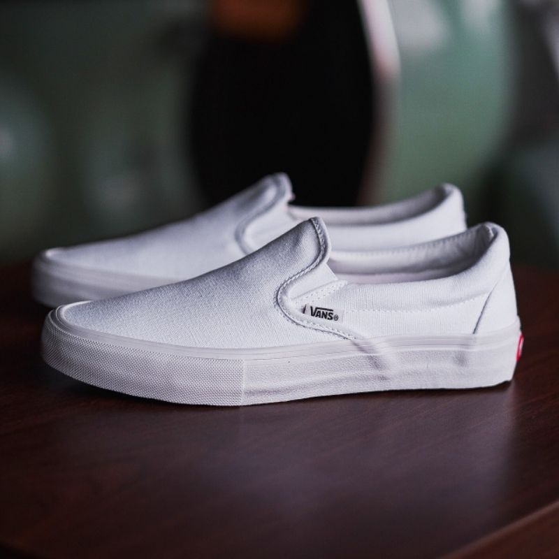 Jual Vans Slip on Pro All White Original 100% Guarantee | BNIB | Shopee ...