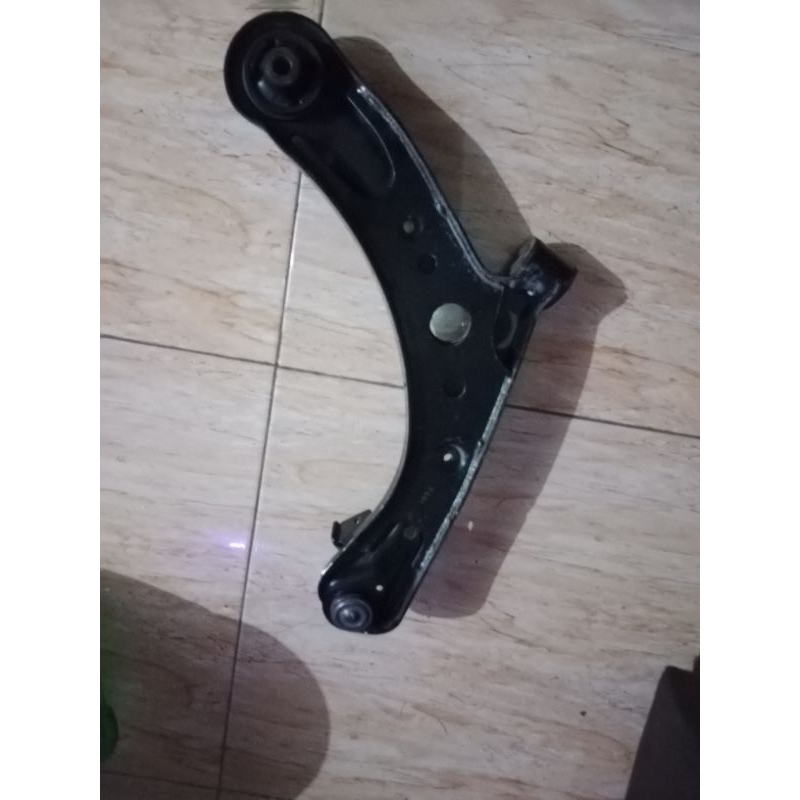 Jual lower arm brio mobilio | Shopee Indonesia