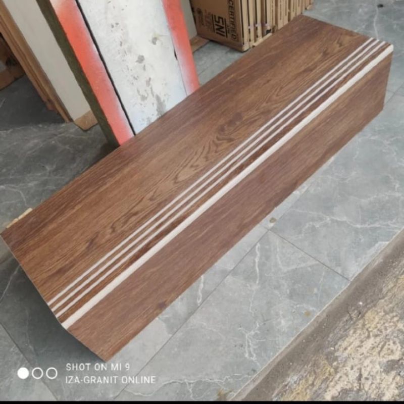 Jual granit tangga motif kayu 30x120 20x120 satu set nuca drak brown ...