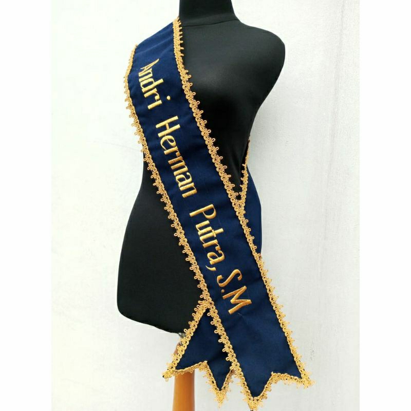 Jual ( 1 HARI JADI ) Selempang Wisuda Slempang Wisuda Selendang ... Jual ( 1 HARI JADI ) Selempang Wisuda Slempang Wisuda Selendang ...