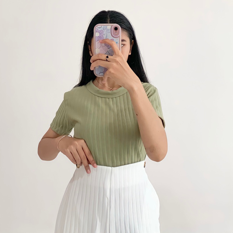 Jual ONE SET CROP TOP KNIT // INNER CROP RIB // INNER RIB | Shopee ...
