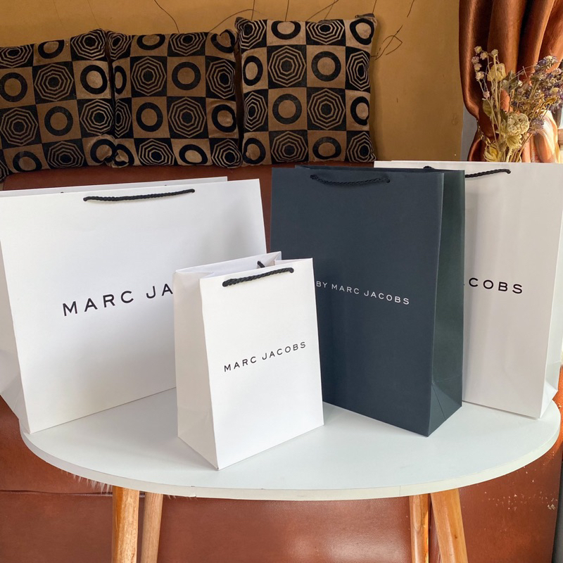 Jual Paper Bag Marc Jacobs Tas Kado MJ Paperbag Marc Jacob Murah ...