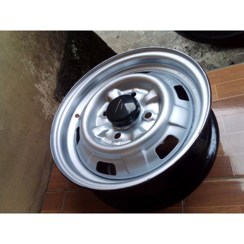 Jual velg daihatsu zebra R13 besi | Shopee Indonesia