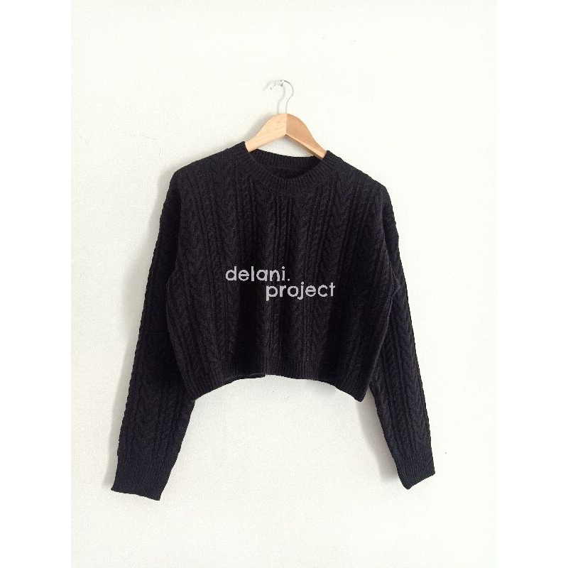 Jual Ryujin Crop Sweater Delani.project | Shopee Indonesia