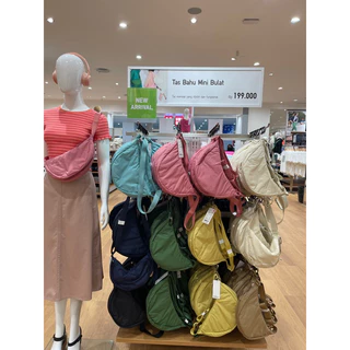 Jual Tas Uniqlo Sling Bag Terlengkap & Harga Terbaru Juni 2024 | Shopee ...
