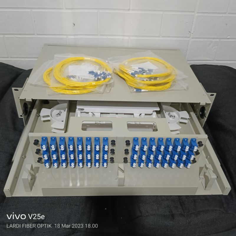 Jual OTB 96 core LC - UPC lengkap pigtail | Shopee Indonesia