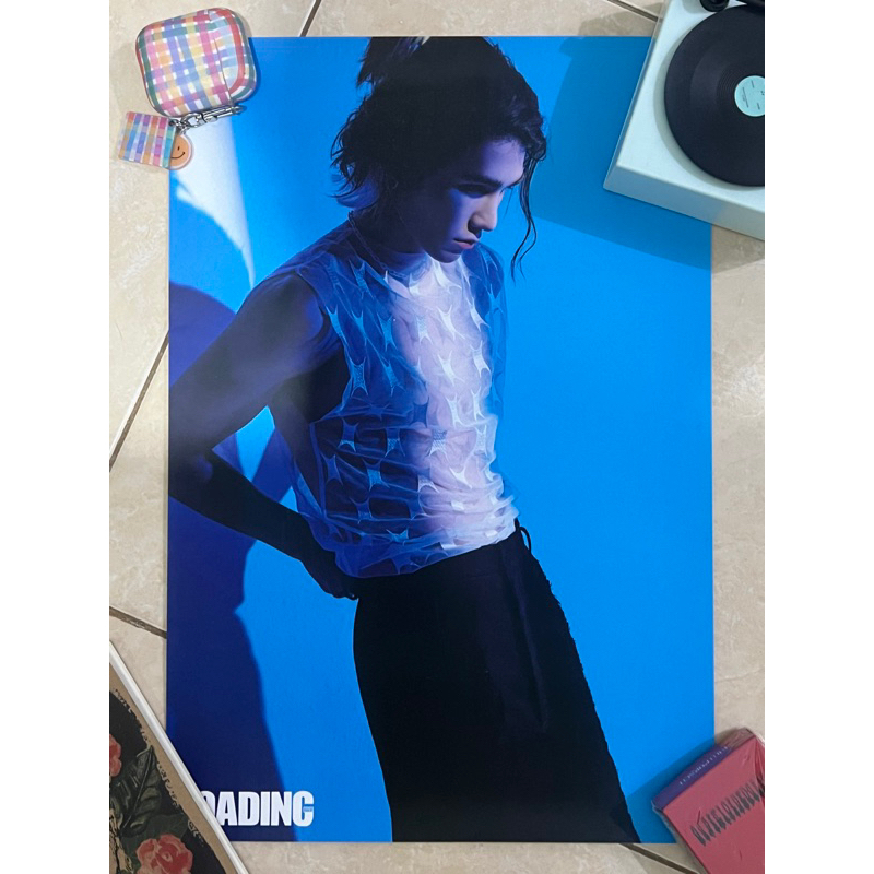 Jual Official poster Jeff Satur Loading Magazine | Shopee Indonesia